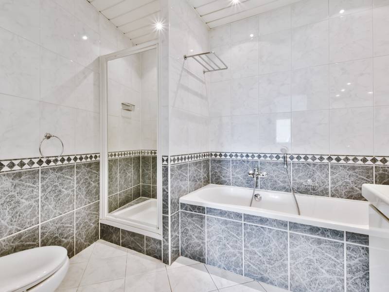 How Do I Pick the Best Bathroom Tile For Me? | Beaver Tile & Stone